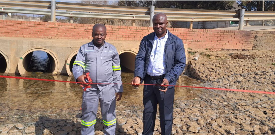 News: NEW BRIDGE FOR KEMPTON PARK